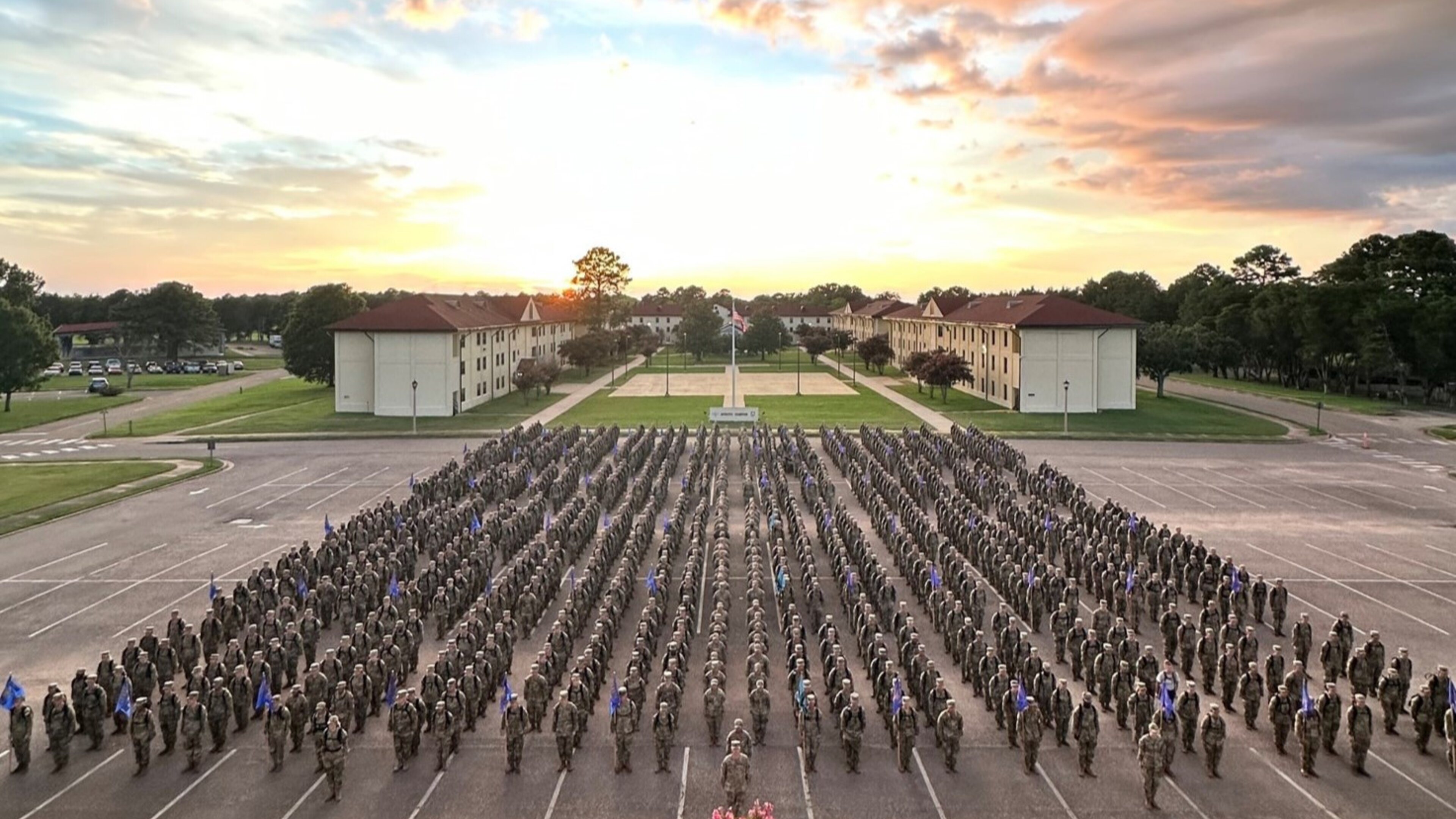 AF ROTC Puts All Qualifying Junior and Seniors on Scholarship | Air ...